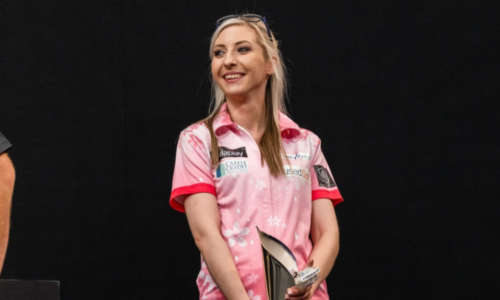 Historia stała się faktem - Fallon Sherrock rzuca 9. lotkę podczas ...